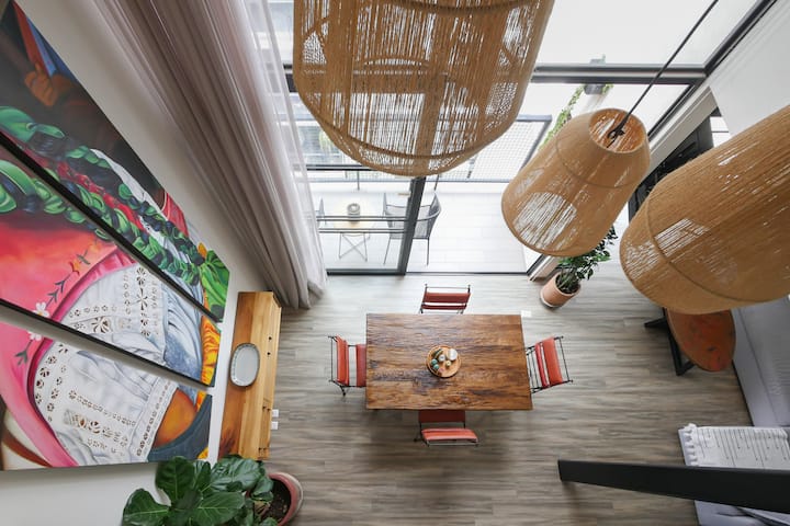 Contemporary Mexican 2-story Loft In La Americana - Guadalajara