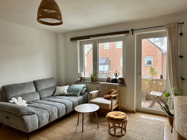 Gemütliche Zentrumsnahe Wohnung In Ruhiger Lage - Colonia