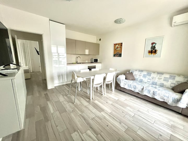 Prestigioso Appartamento In Residence Con Piscina - Lido di Jesolo