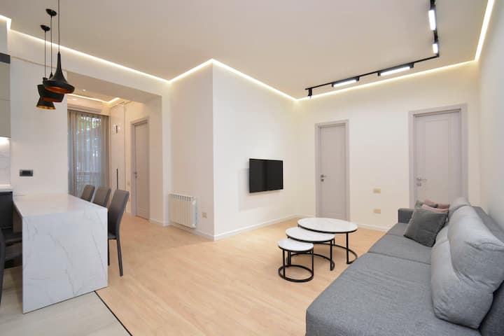 Beautiful/new Apartment In The Center Of Yerevan - Armenia
