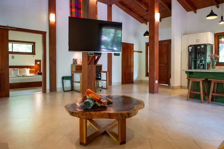 Kandalaya Treetop House: Pool, Near Beach & Shops - Nosara