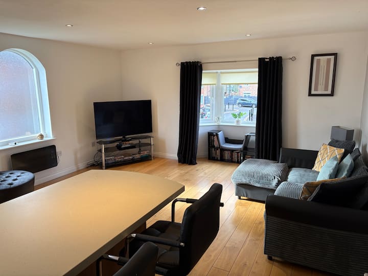 3 Bed Apartment - Spacious, Modern, Convenient - Stockton-on-Tees