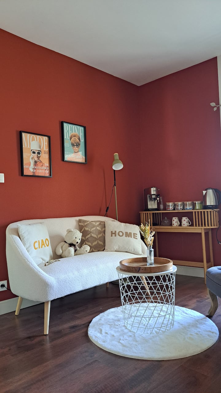 Chambre Au Cœur Du Centre Historique De Thouars - Thouars