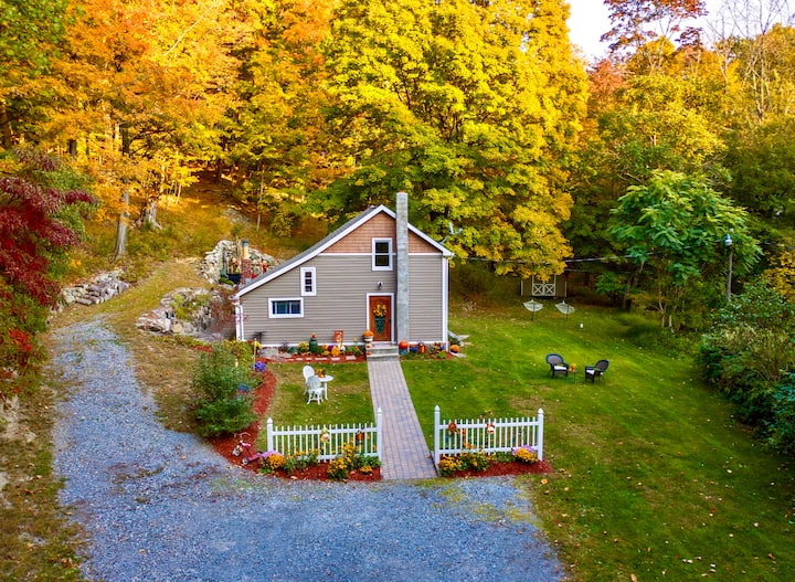 Private... Historic Glenwood Mountain Home. - Vernon Township, NJ