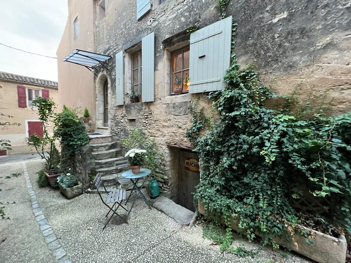 Charmante Maison De Village - Roussillon