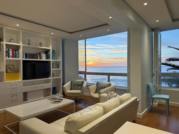 Family Friendly Bantry Bay Beauty - Camps Bay