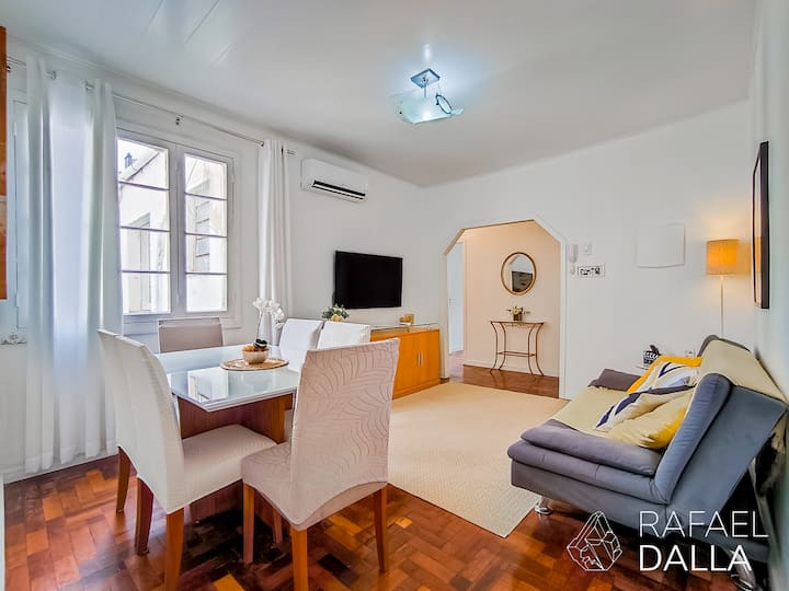 Lar Solar Compl/consul Eua, Hosp Moinhos, Parcão - Porto Alegre