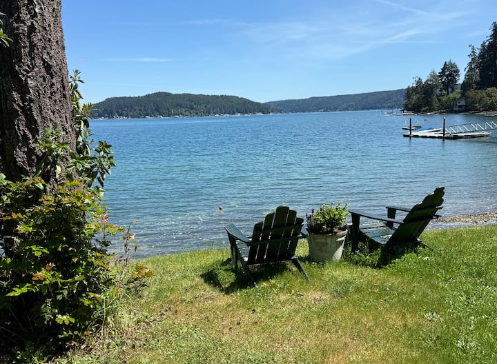 Private Waterfront View Studio - Hoodsport, WA