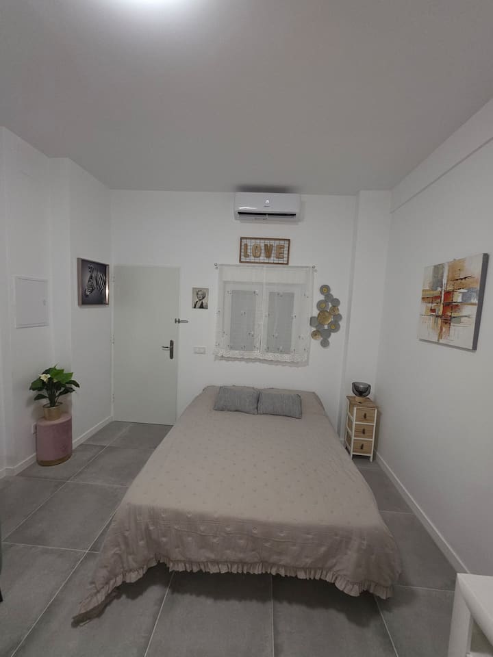 Fuengirola, Casa Bajo , A 50 Metros De Playa . - Fuengirola