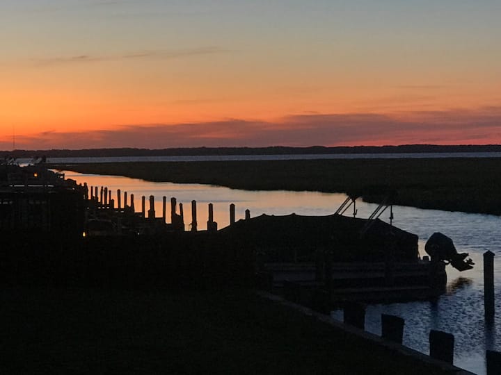 Sunsets On 94th Street - Ocean City, MD