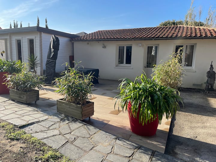 Chambre Pour 2 Pers Sous Les Pins, Bord De Mer - Le Pouliguen