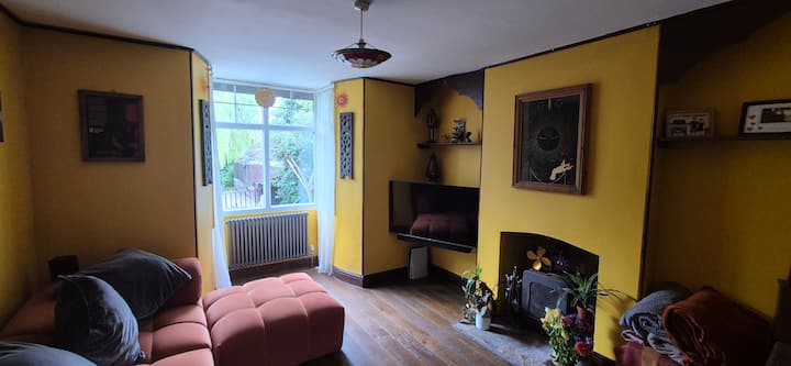 3 Bed Home Nr Glasto Site- Popular With Performers - Shepton Mallet