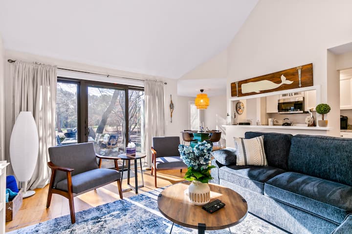 New Seabury Cape Condo | Pool & Beach Escape - Mashpee, MA