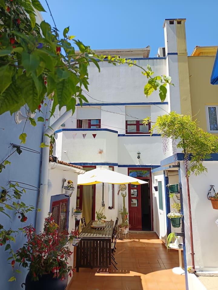 Portuguese House With Terrace In Porto - Matosinhos