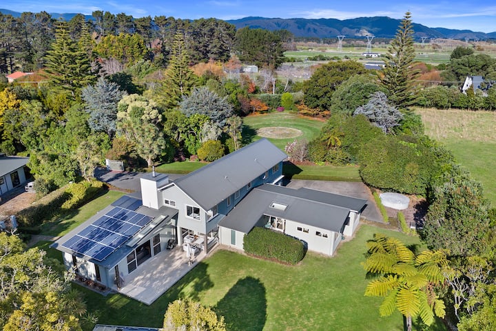 Luxe Villa - 6 Bedrooms Each With Ensuite - Manakau