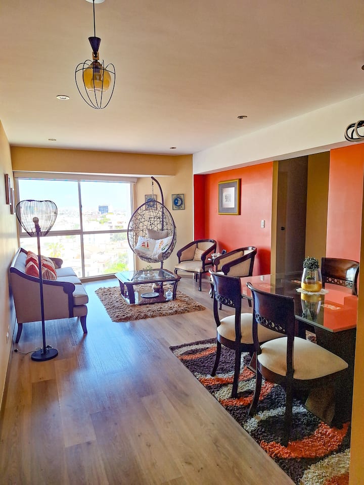 Habitación Amplia Casi En Miraflores - Lima