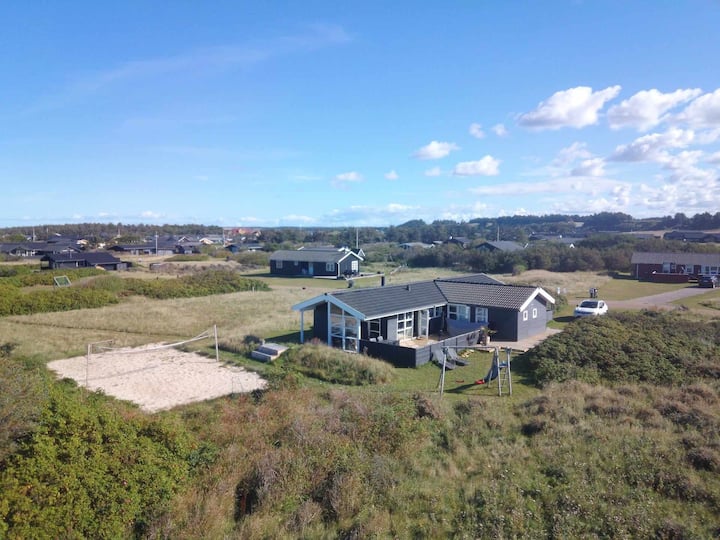 Sommerhus 300 M Til Stranden.  Beach Volleyball - Denmark
