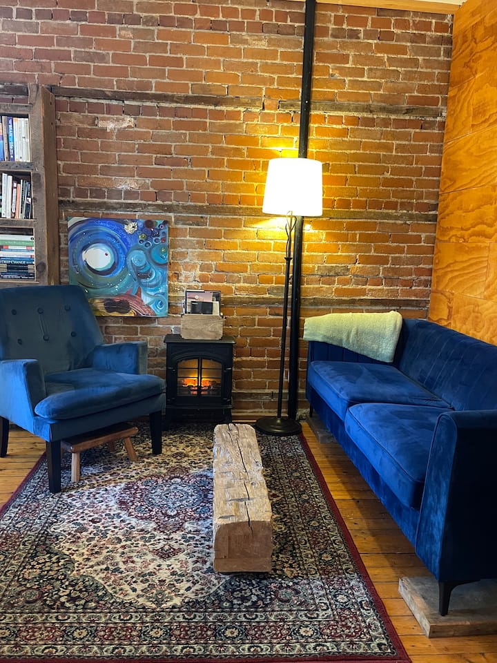 European-style Suite, Downtown With Parking - Kingston, Ontàrio, Canadà