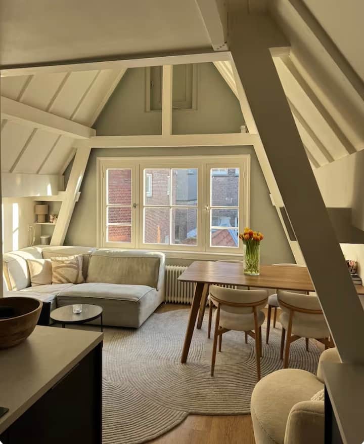Cozy Jordaan | 2br Apartment | Ideal For Couples - Amsterdam
