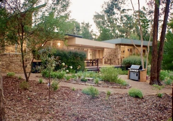 Deckhaus Hepburn - Guildford