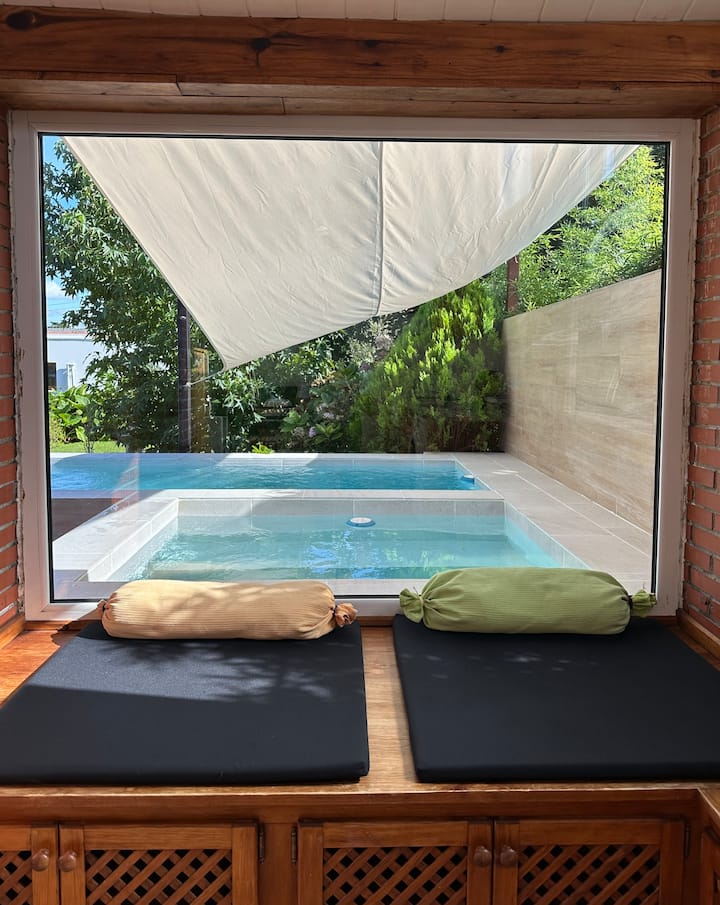 Casas Vairocana. La Casa De Los Budas. - Santillana del Mar