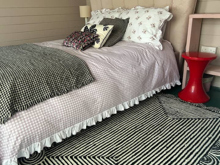 The Dairy Seaside Couples Hideaway By The Beach - Whitstable