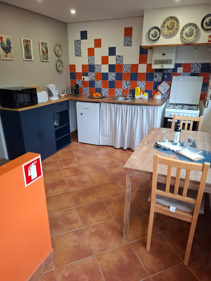 Pátio Da Memória-casa Do Artesão/jacuzzi
Poço Novo - Palmela