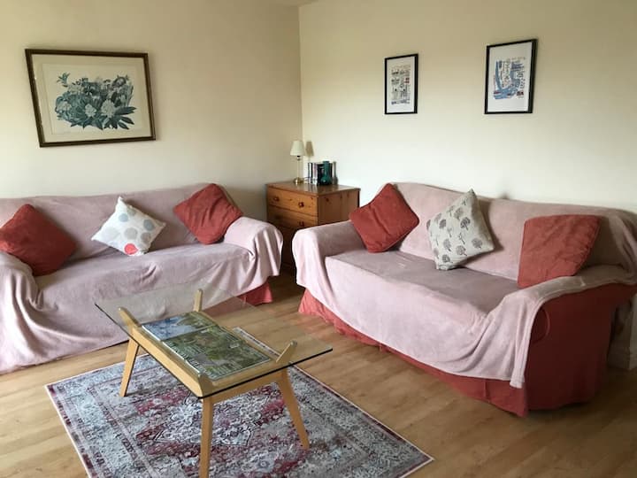 Rural, Spacious, 2 Bed Property - Saffron Walden