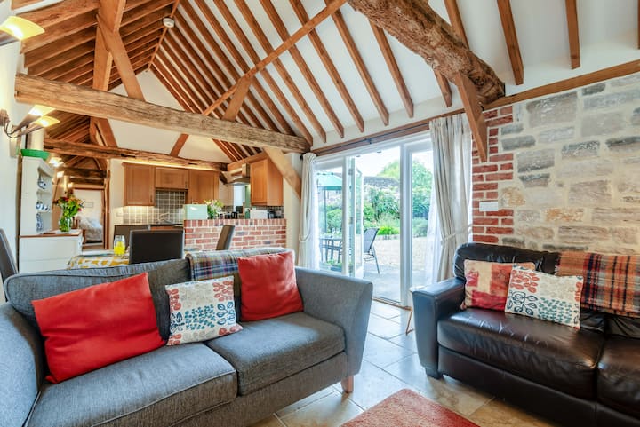 Dairy Byre A Beautiful Barn Conversion On A Farm - Steyning