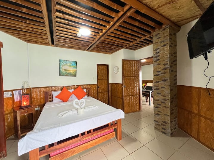 Family Unit, Kitchen, Lounge, 2 Bedrooms, Aircon - Puerto Galera