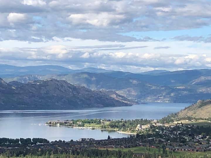 Panoramic Lake View Hillside Suite Bl8136 - West Kelowna