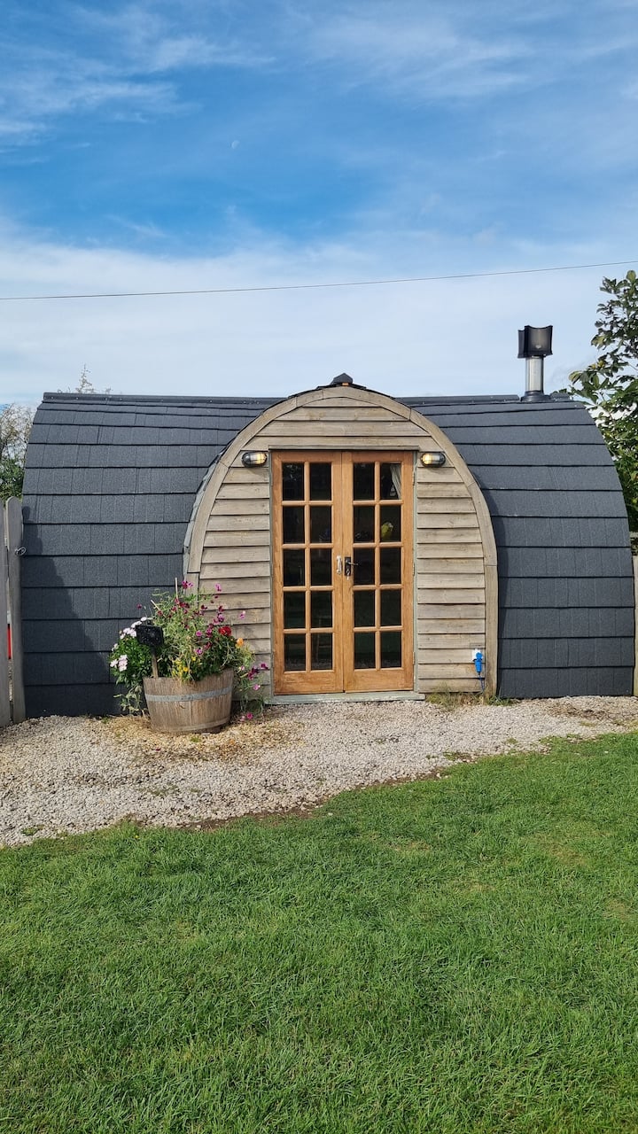 Glamping Pod Nr York  : Private Wood Fired Hot Tub - Wetherby