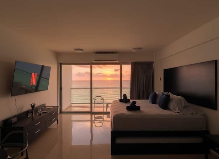 Remodeled Couple's Paradise - Cancún