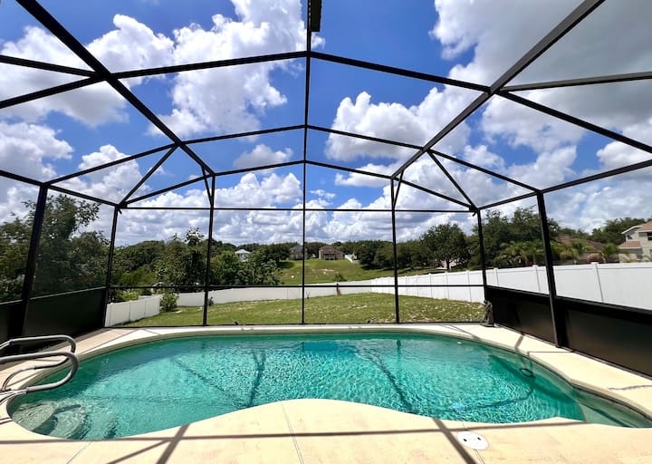 Scenic View W Pool/fenced Yard/centrally Located - Ocoee, FL
