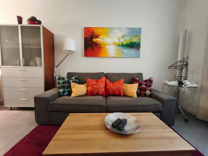 Seduction In The Heart Of Eixample (Hutb-010561) - Barcelona