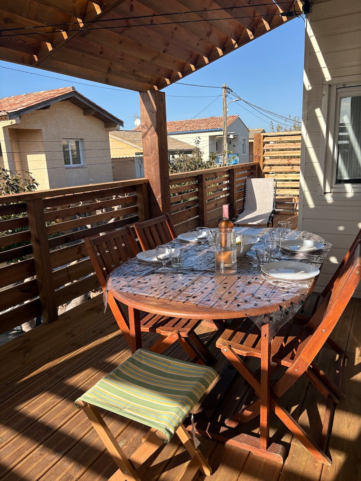 Appartement T4 Climatisé Dans Chalet, 250 M Plage - Gruissan