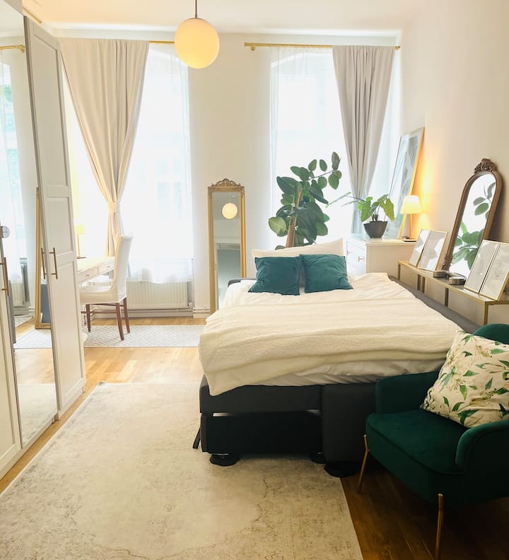 Experience Berlin. Shared-flat: Historic & Modern! - Berlin