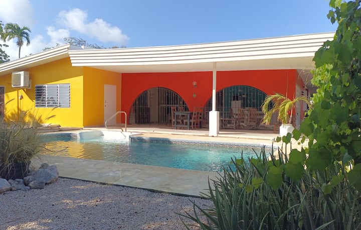 Relax And Enjoy At Kasa Karosol - Curaçao