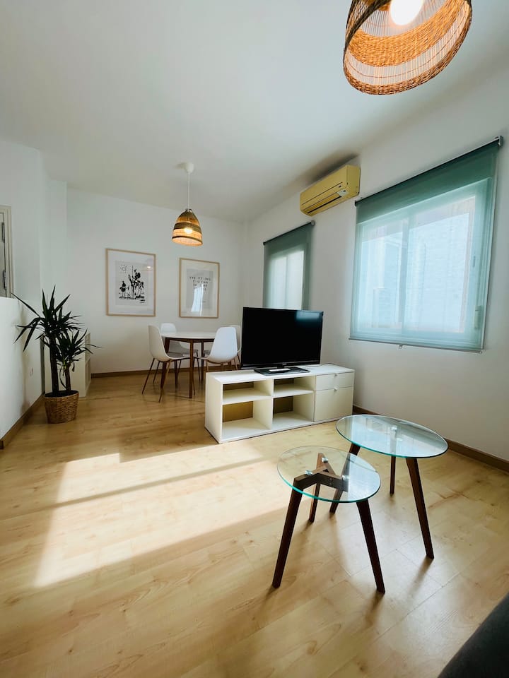 Great & Calm Apartment City Center.-fully Equipped - Malaga