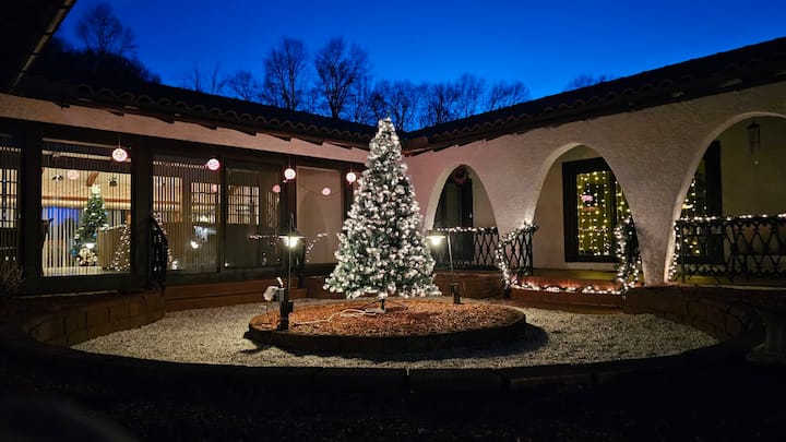 Private Pool, Big Private Property, Spa, 6bdr/6bth - Stroudsburg, PA