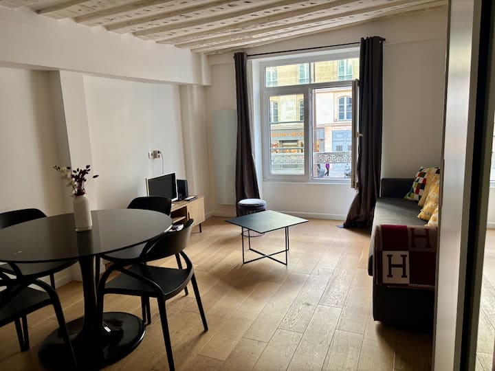 Marais: Central , 2 Pieces, Bright, With A/c - Paris