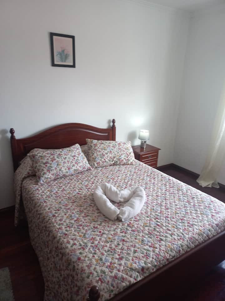 Quarto1 Com Wc Privado E Cozinha Partilhada - Ponta Delgada