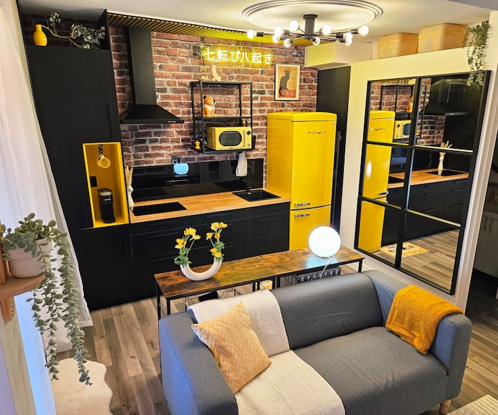 Private, Comfortable Apt Steps From All Amenities! - Windsor