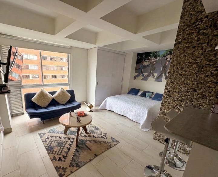 Estudio+parqueadero Gratis|poblado|ubicación Top. - Medellín