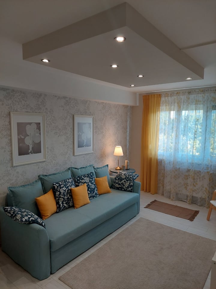 Jewel-box In Buda / Gioiello Nel Cuore Di Buda - Budapest