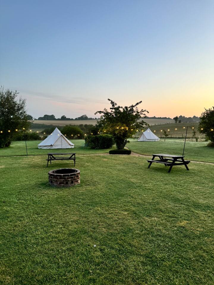 Hampsley Hollow Boutique Camping Private Site - 코츠월드