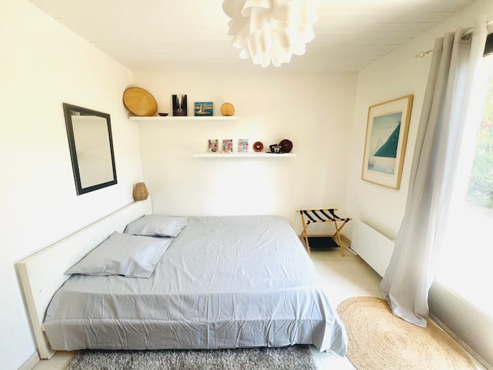 Studio Toulousain Avec Parking & Terrasse - Cugnaux