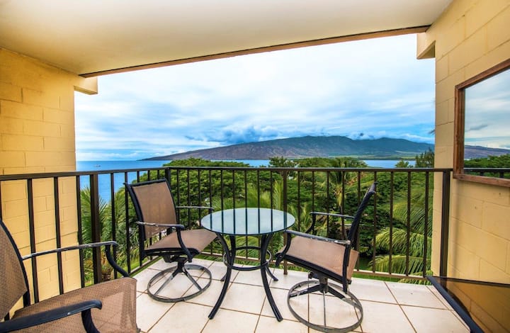 Oceanview Kealia 607 Great Top Floor Condo Views - Kahului, HI