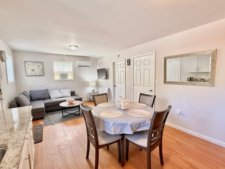 Convenient Bright Apt 2b/1b. 15 Min Airport. - Goose Creek, SC