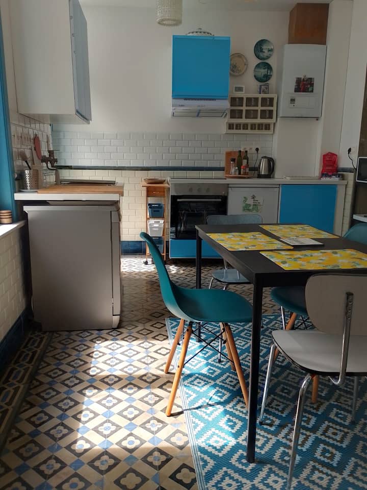 Old-charm And Modern Comfort In Mons - Mons